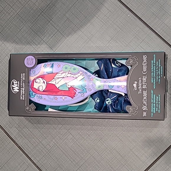Disney | Accessories | Wet Brush Nightmare Before Christmas Sally Nwt ...